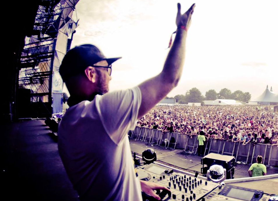 Tips for DJing in the open air! - Heavy Hits